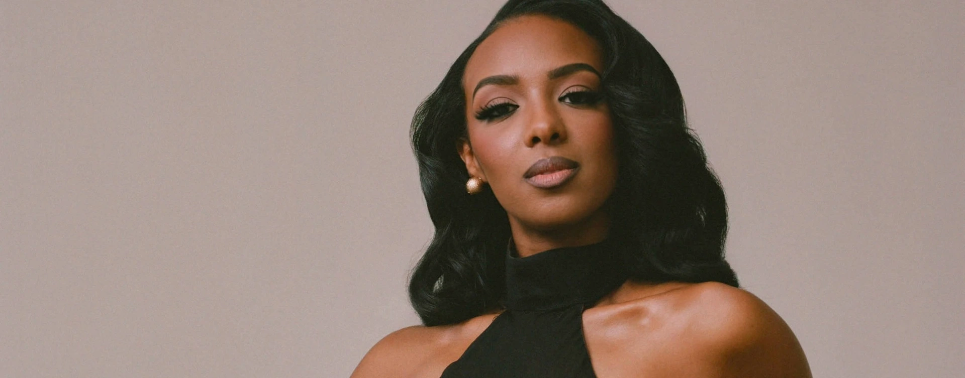 Before You Commit To Being a Bridesmaid, Read This Helpful Survival Guide