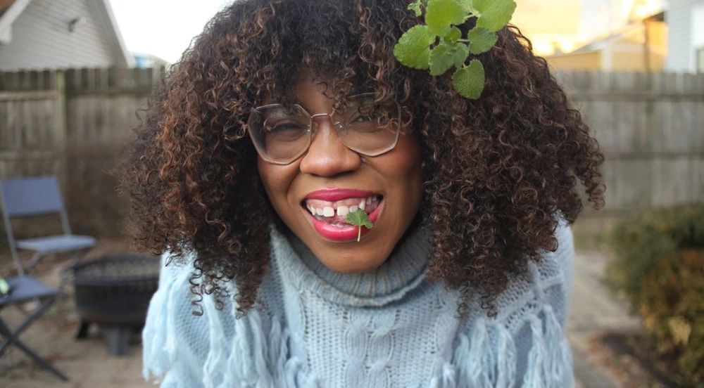 Meet the Black Woman Behind the Viral Account Schooling Us on Foraging ...