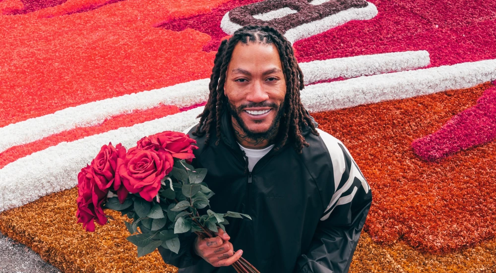 Derrick Rose Receives His Well-Deserved Flowers - EBONY