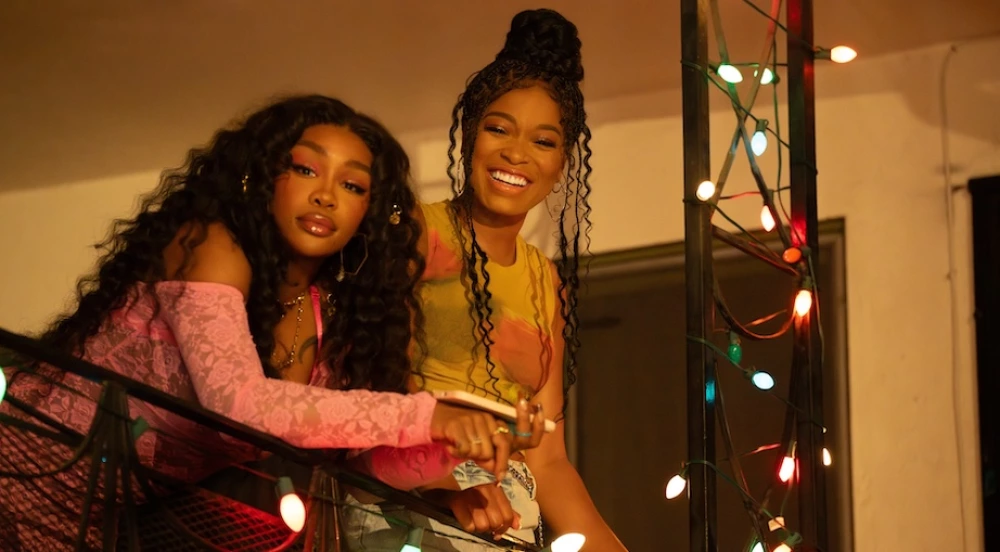 'One of Them Days' Stars On Getting 'Booty Bounced' And the Need For ...