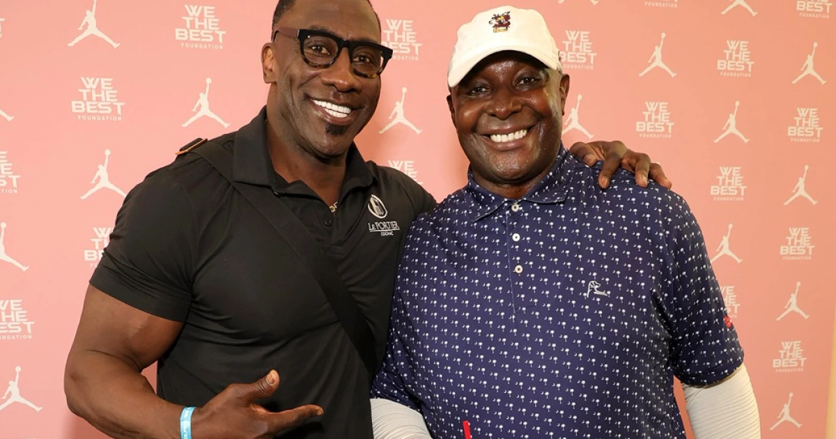 Shannon & Sterling Sharpe: NFL's First Hall of Fame Siblings - EBONY