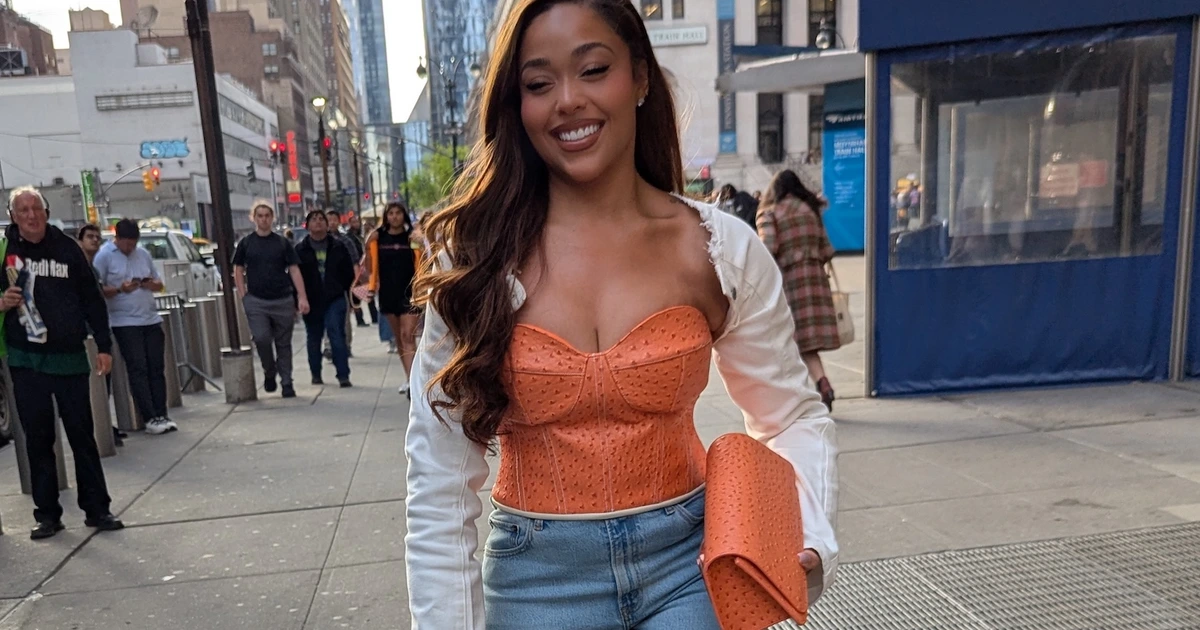 Jordyn Woods' Orange Bag Sparks Knicks NBA Finals Luck