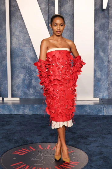 Best Red Carpet Looks From This Year's Vanity Fair Oscar Party - EBONY