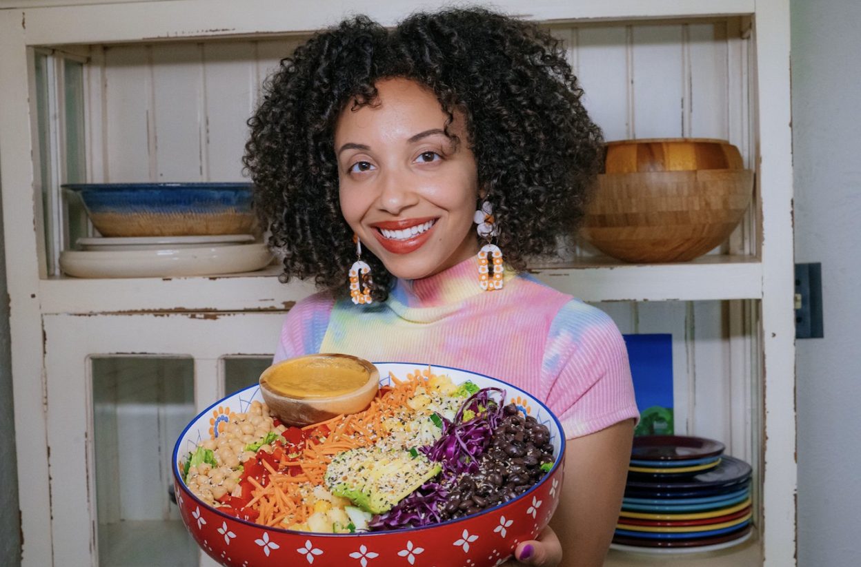 Meet Gabrielle Reyes, ‘The Singing Chef’ Making Veganism Fun With Sing ...