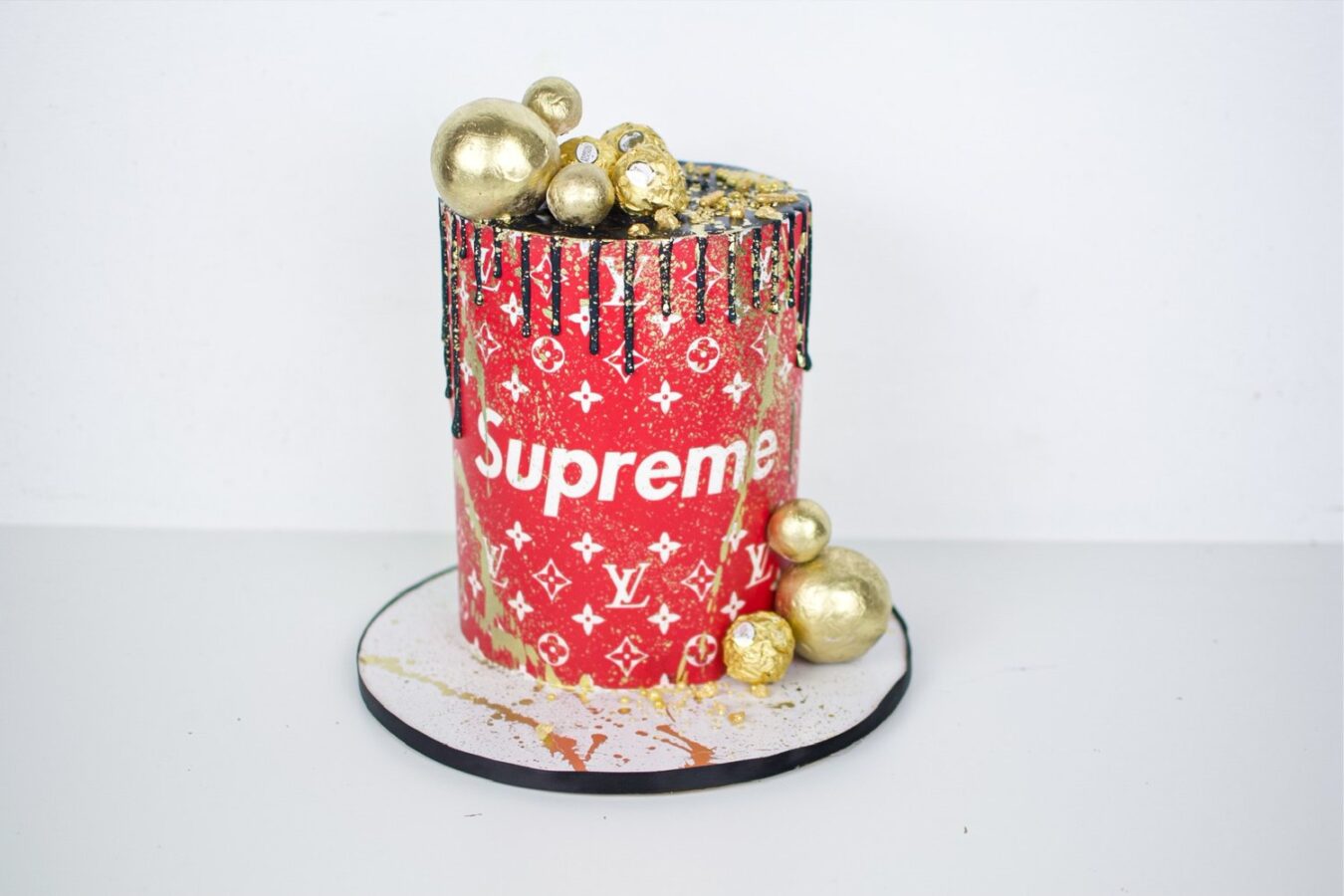 How 19-Year-Old Justin Ellen Built a Six Figure Baking Business From ...