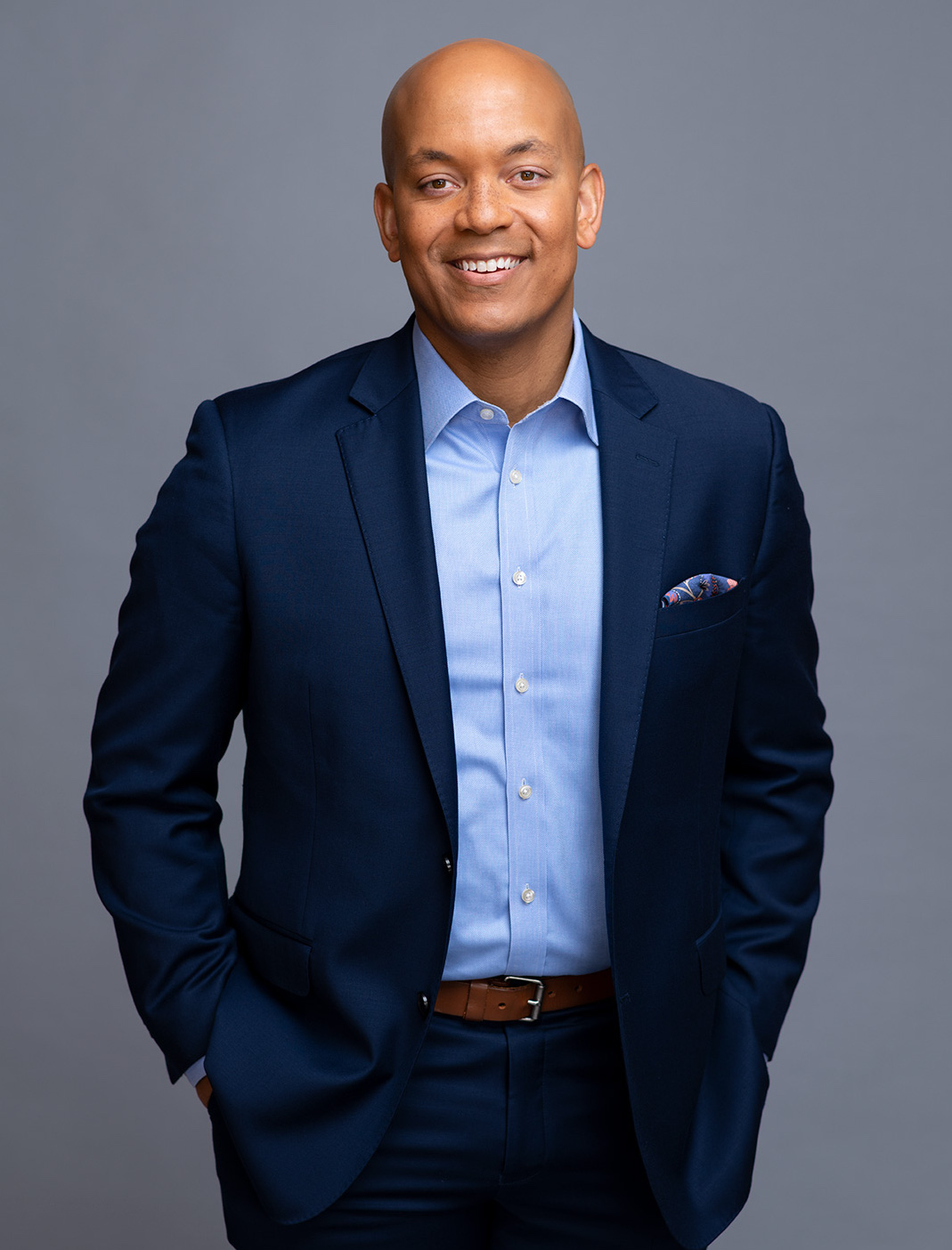 PBS NewsHour Co-Anchor Geoff Bennett Establishes Morehouse Scholarship ...