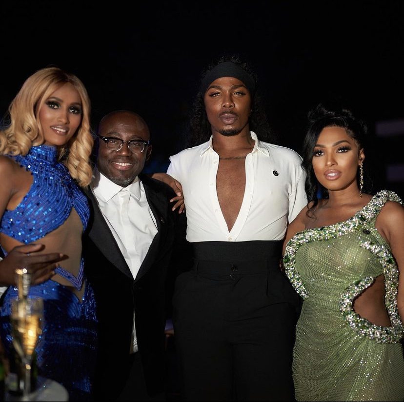 Beyoncé Returns to the Stage for an Epic Performance in Dubai - EBONY