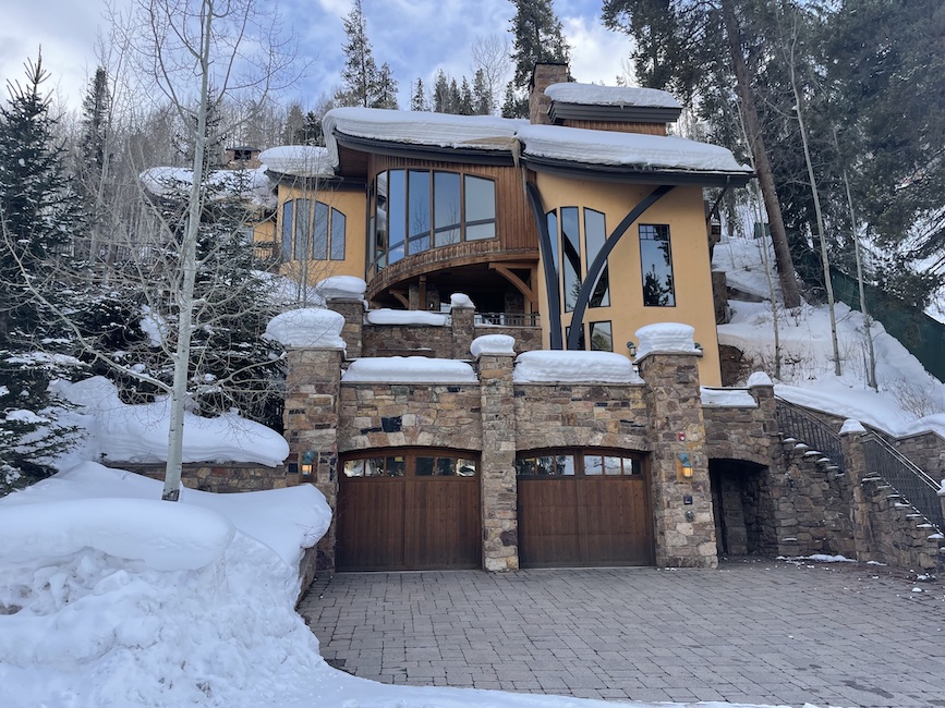 Inside an EBONY Editor's Getaway to the Slopes of Vail - EBONY