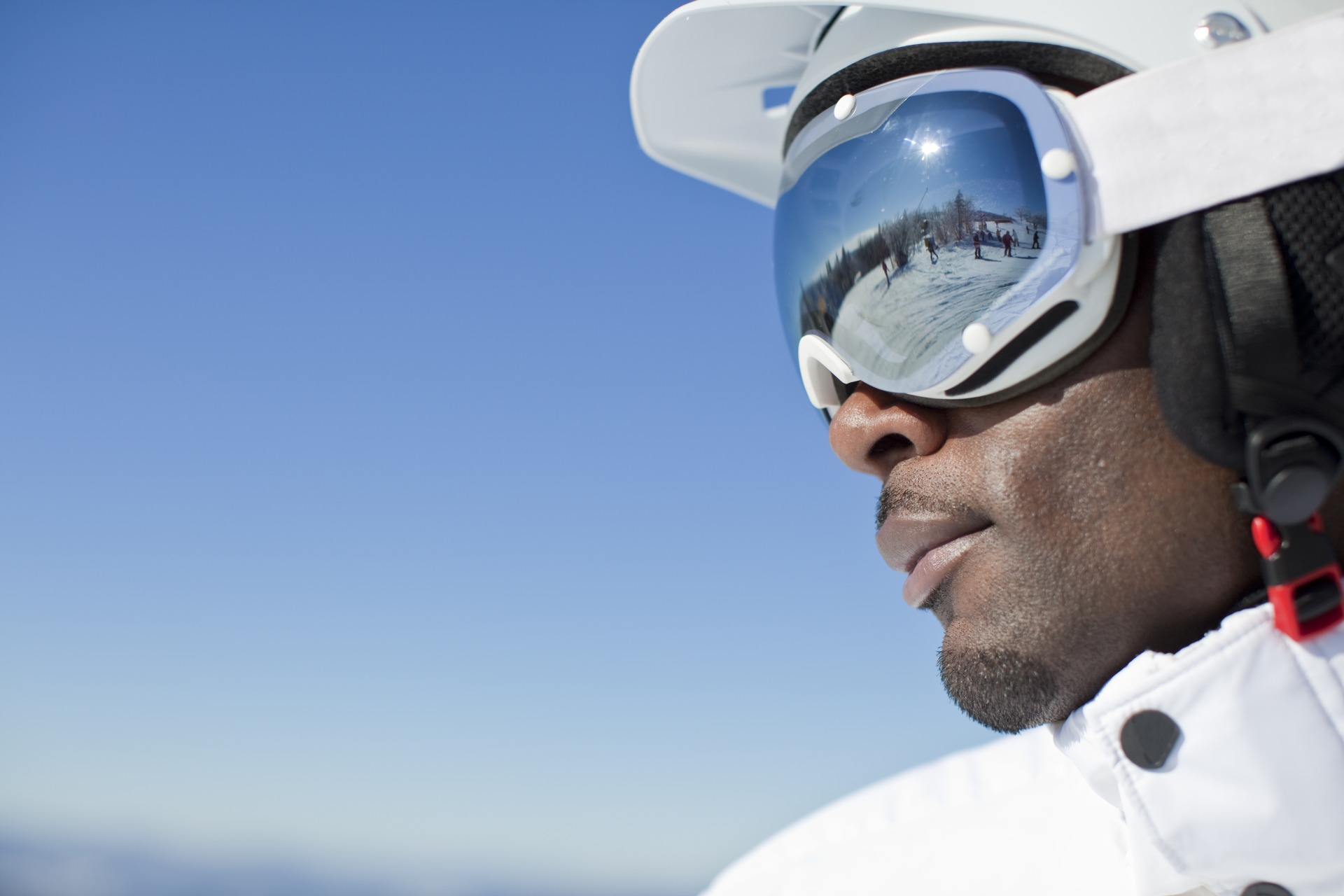 10 Stylish Ski Goggles To Sport While Sloshing Down the Slopes - EBONY