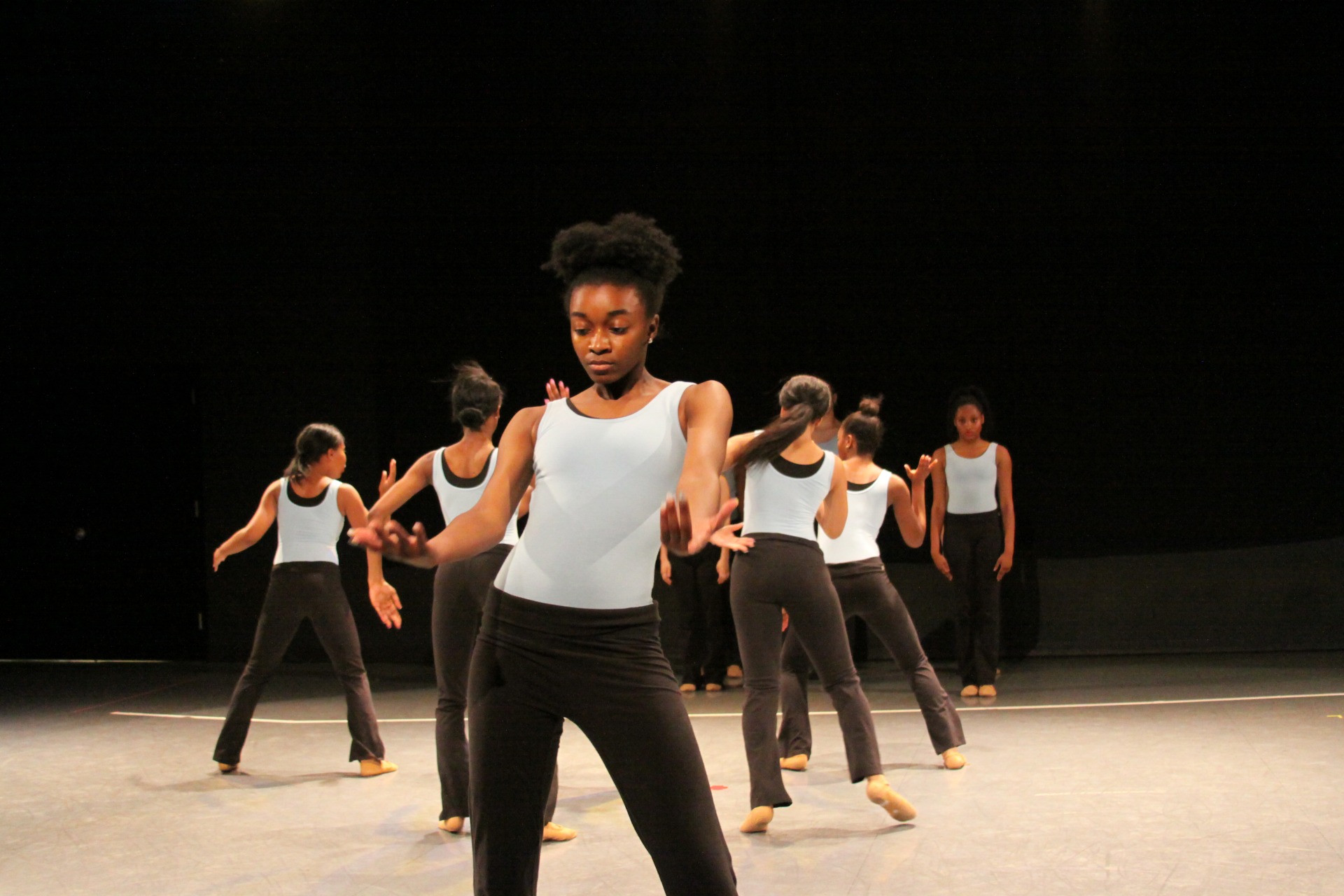 Experience Chicago's Best Dance on the World's Largest Art Projection