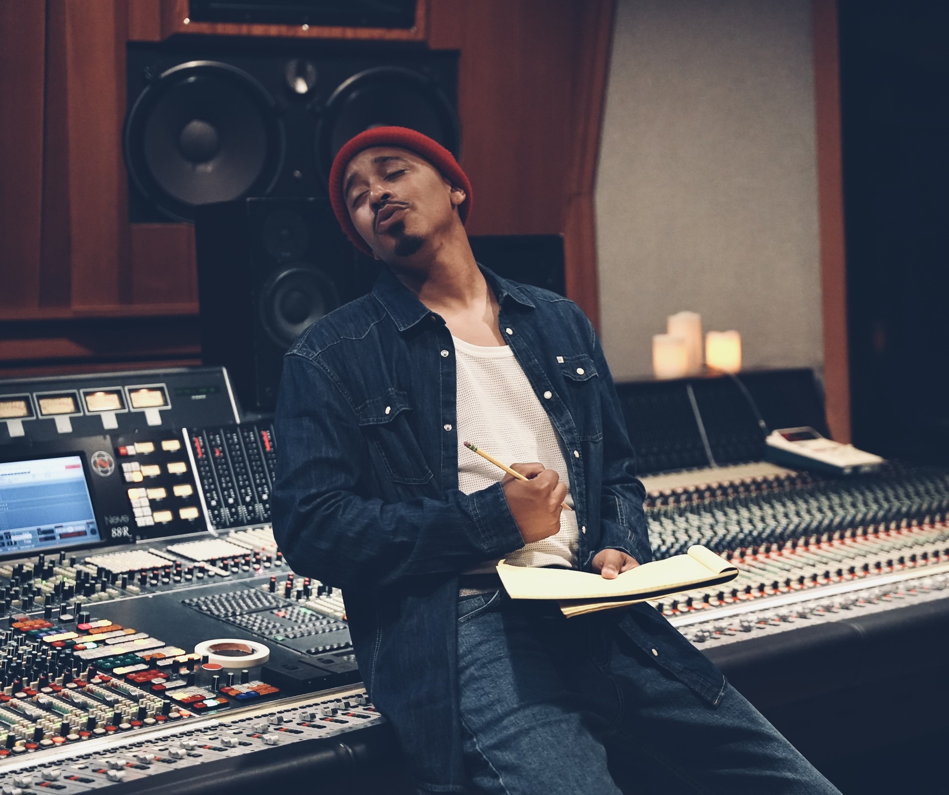 October London Music - October London Singer | EBONY