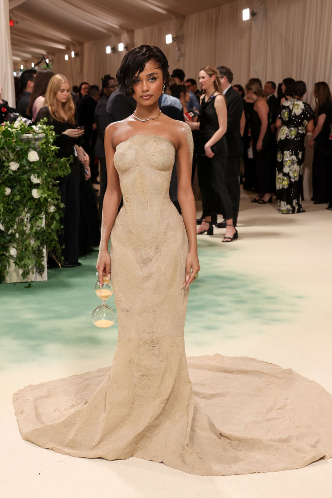 The Best Looks From the 2024 Met Gala Red Carpet - EBONY