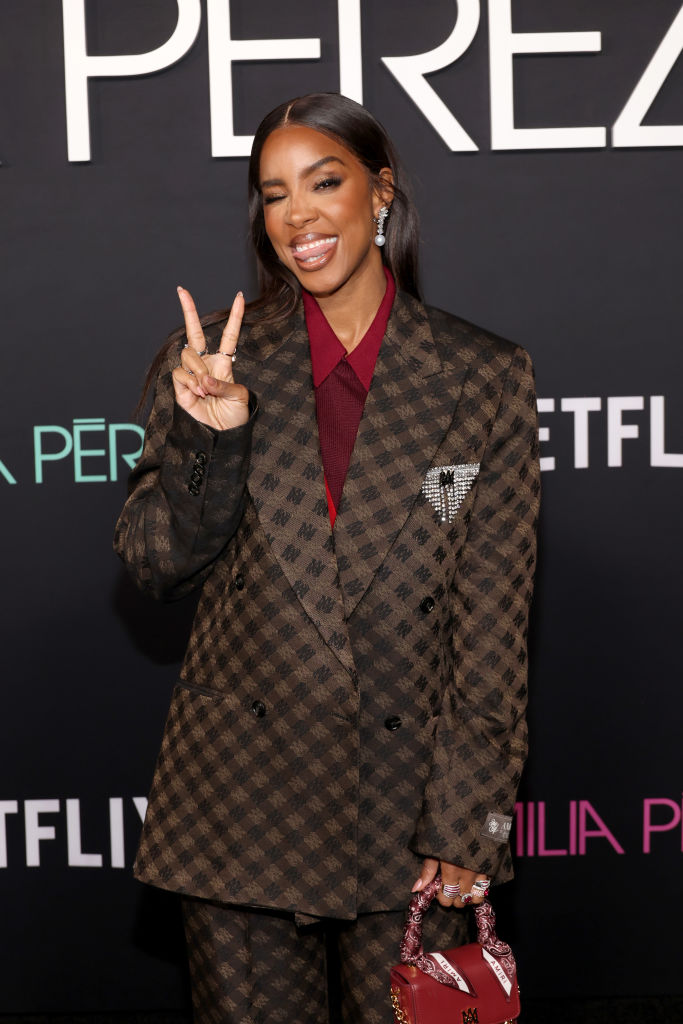 Why Kelly Rowland's Suit At The Houston Rally Is A Powerful Statement ...