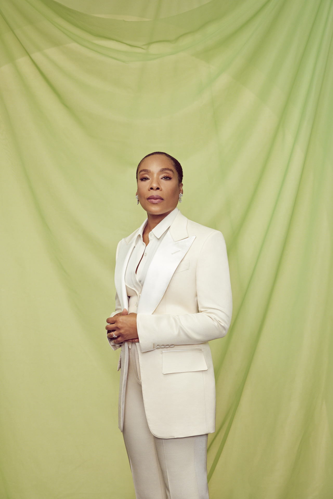 The Beauty of Business: Fawn Weaver’s Approach to Power Dressing - EBONY