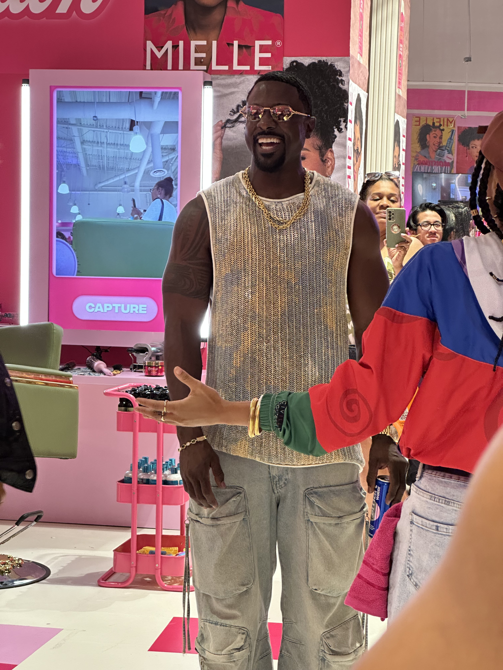 Mielle Rewinds Time at Essence Fest With 90s Beauty Pop-Up